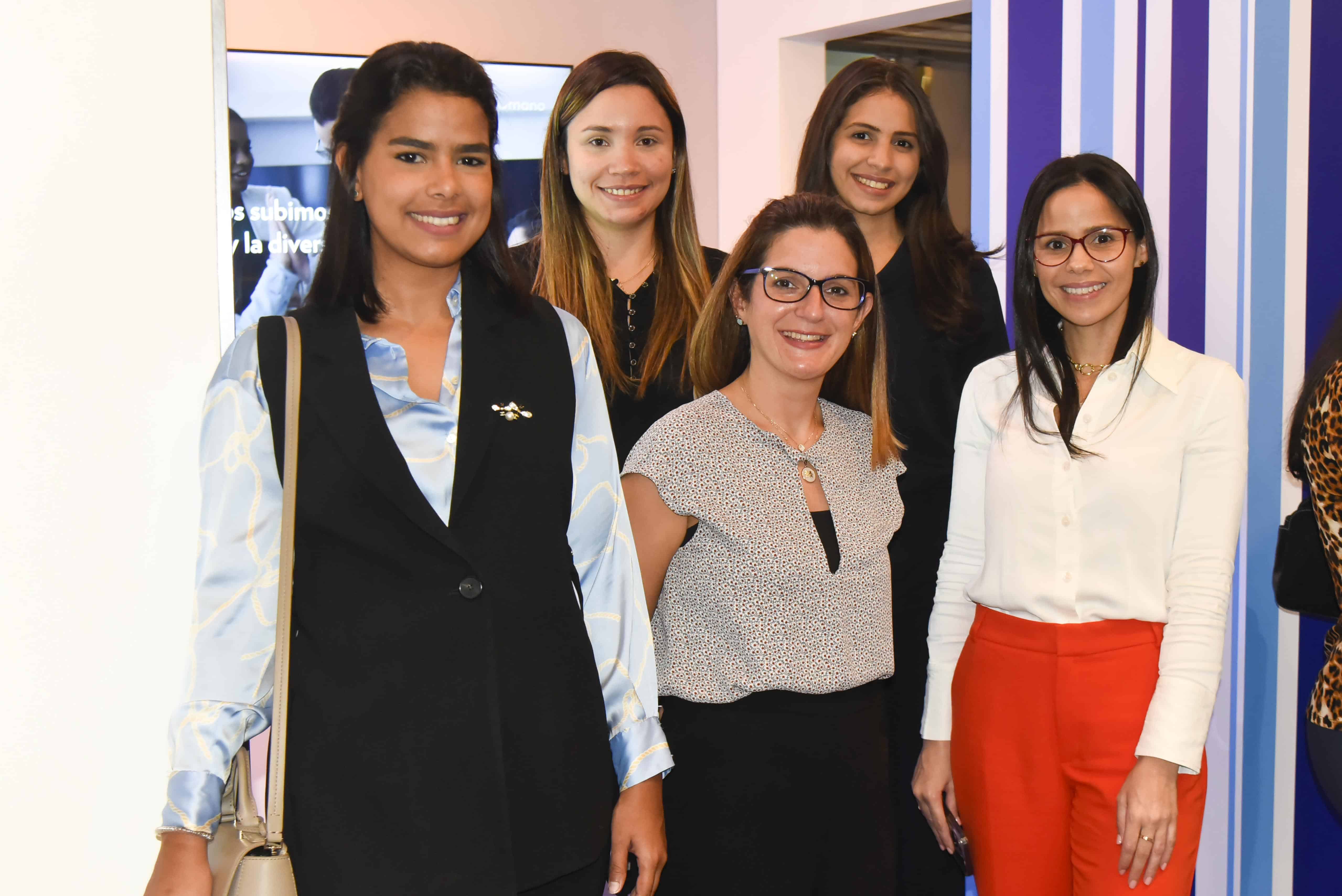 Adoarh inaugura dos congresos - Diario Libre