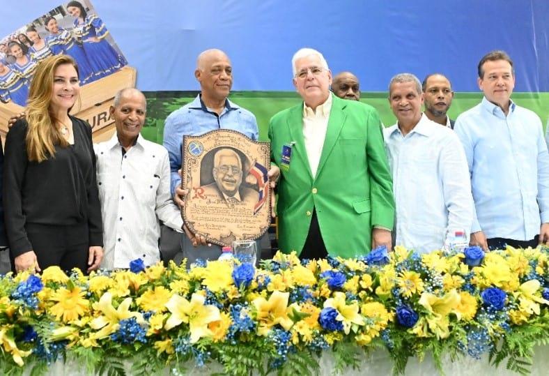 Club Mauricio Báez en su tradicional desayuno 2022 - Diario Libre