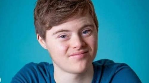 Noah Matthews, primer actor con síndrome de Down en Disney - Diario Libre