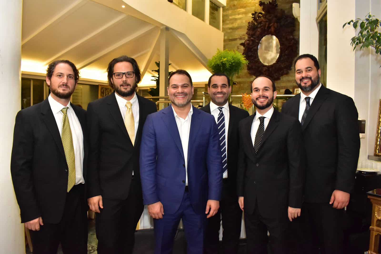 Nunciatura entrega condecoración a damas dominicanas - Diario Libre