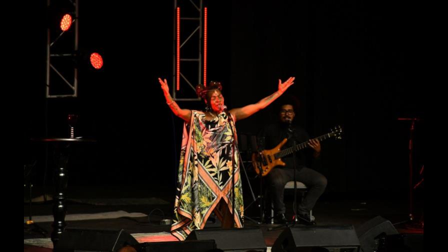 Concha Buika cautiva a los dominicanos - Diario Libre