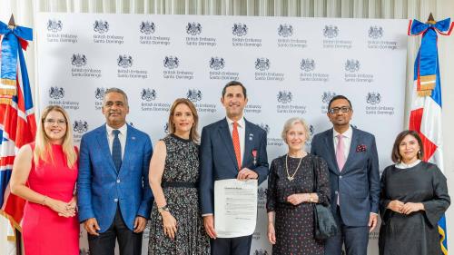 Roberto Herrera reconocido por el Imperio Británico - Diario Libre