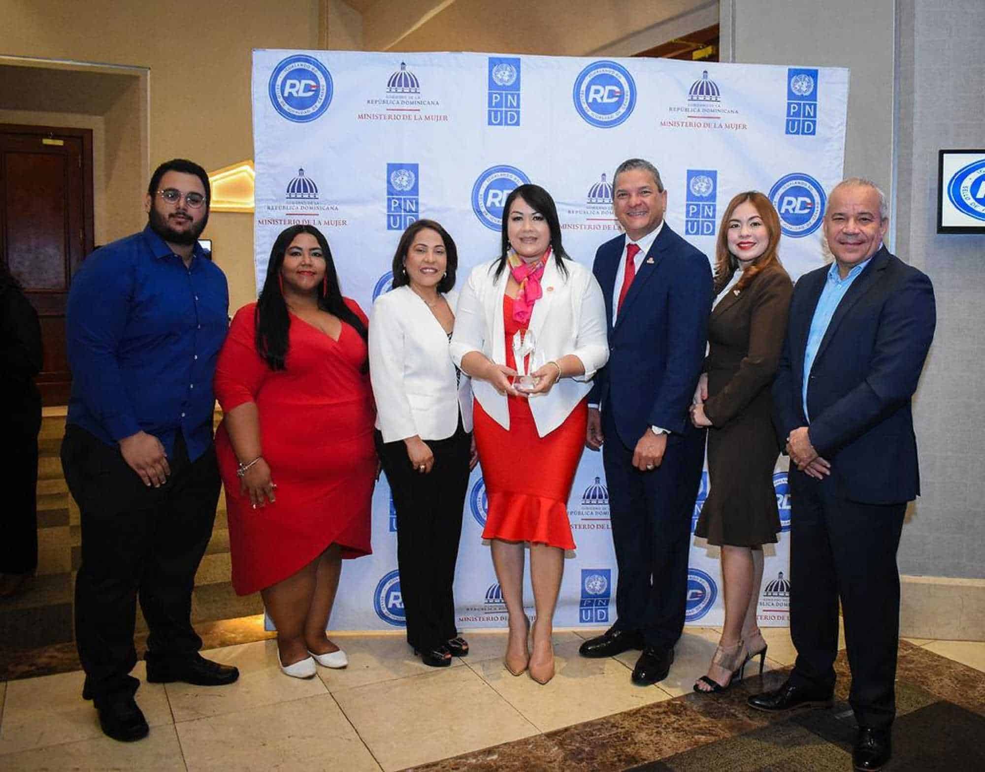 Grabo Estilo recibe sello bronce “Igualando RD” - Diario Libre