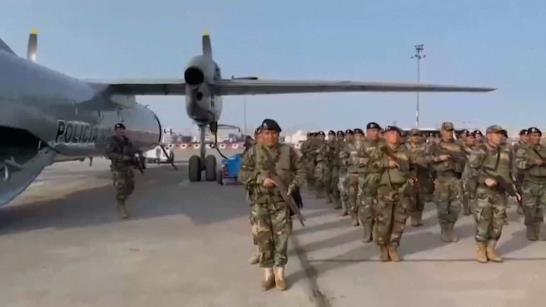 Ecuador militariza un puerto ronterizo con Perú para combatir mafias ...
