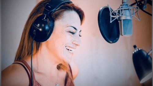 Muere Erika Robledo, actriz de doblaje que dio voz a 'La Sirenita ...