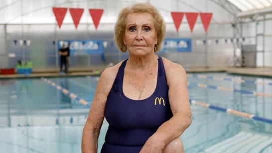 Eliana Busch, la nadadora chilena de 89 años con sed de gloria - Diario ...