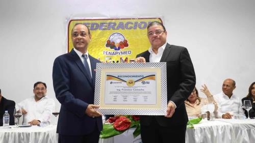 Francisco Camacho destaca la importancia de los clubes - Diario Libre