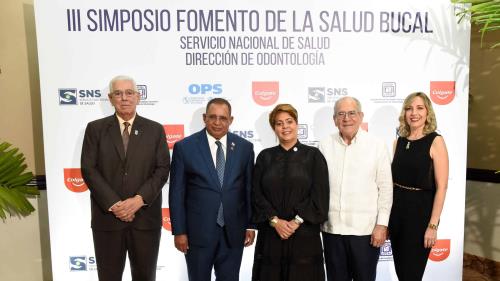 Odontólogos favorecen ampliar acceso a servicios para RD sin caries ...