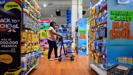 Regreso a clases: padres hablan del costo de útiles escolares - Diario ...