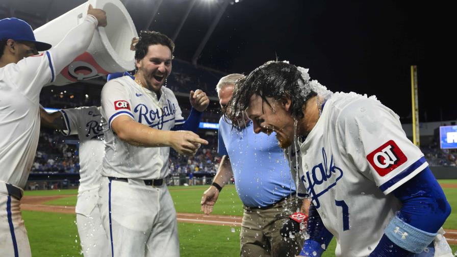 Con 2 jonrones, un doble y 4 empujadas de Bobby Witt Jr. - Diario Libre