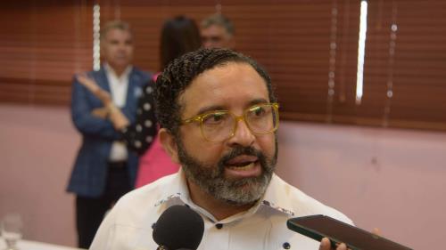 Director del Reynaldo Almánzar detalla acciones en la UCIN - Diario Libre