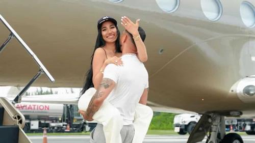 Dj Adoni le pide matrimonio a su pareja Lisabely Lugo - Diario Libre