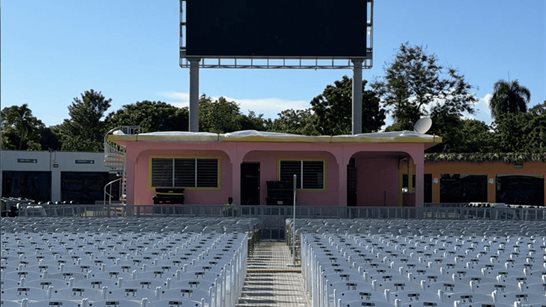 RD: todo listo para "DeBÍ Tirar Más Fotos World Tour" de Bad Bunny ...