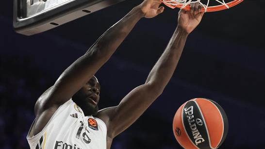 Real Madrid domina el clásico europeo con Garuba de estelar - Diario Libre