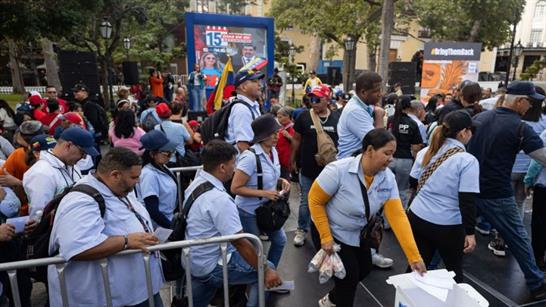 Chavistas piden la liberación de Nicolás Maduro y Cilia Flores - Diario ...