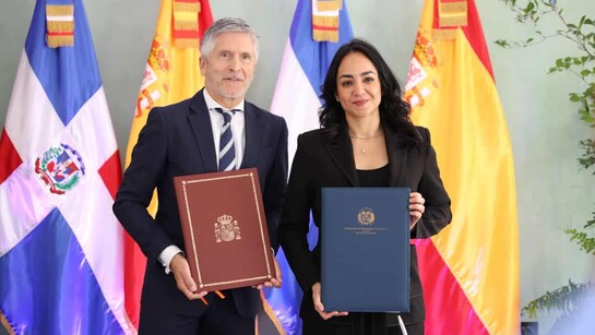 RD y España firman tratado que permitirá rastrear bienes de mafias ...
