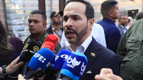 Principal candidato derechista de Colombia dice que atacará aviones ...