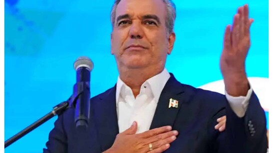 Abinader dona más de RD$5.3 millones de su salario de 2025 - Diario Libre