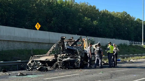 Investigación sobre accidente de autobús en Virginia que mató familia ...