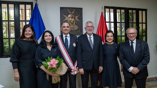 La Soberana Orden de Malta condecora a Máximo Vidal - Diario Libre