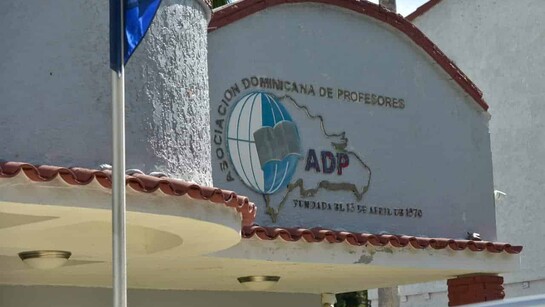 ADP rechaza informe de Educa; atribuye suspensiones de clases a fallas ...