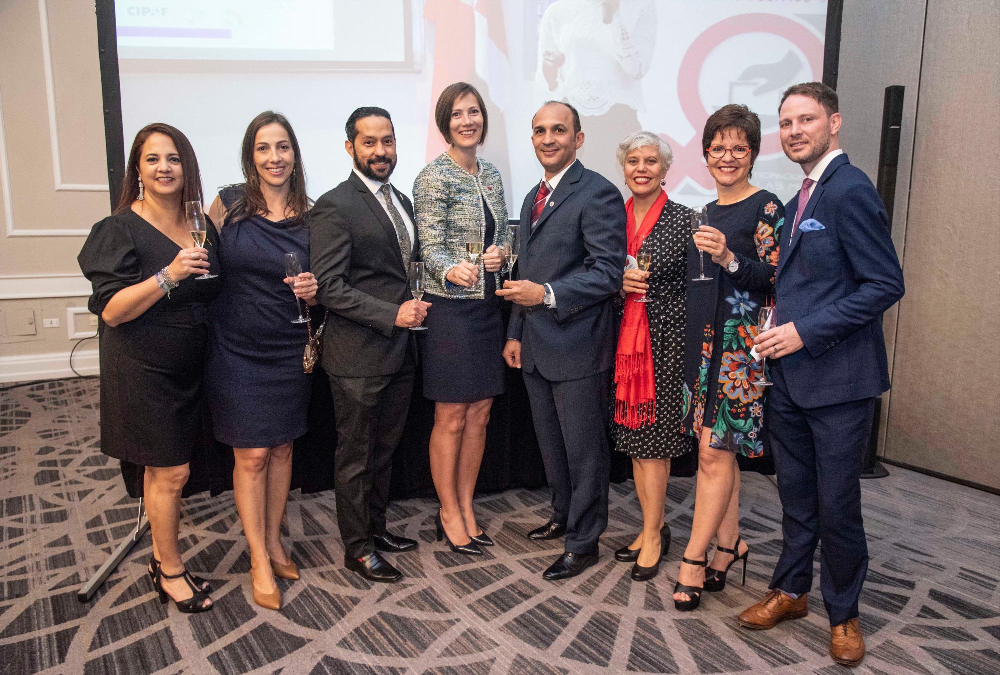 La embajada de Canadá relanza el Fondo Canadá - Diario Libre