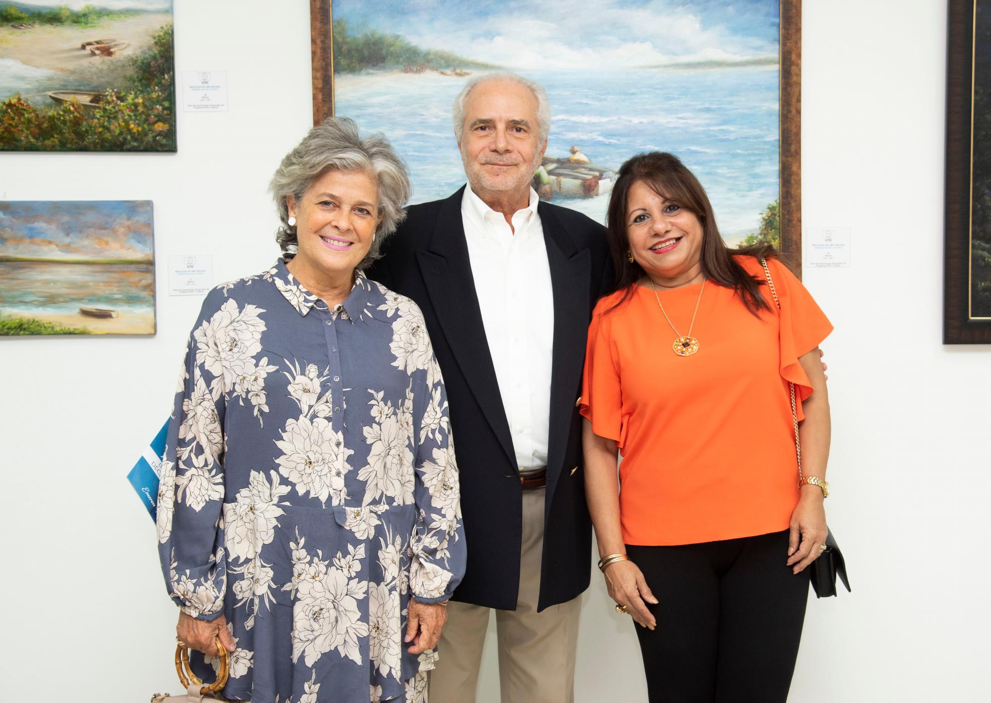 Emeren Haché inaugura “Reflejos de una década” - Diario Libre