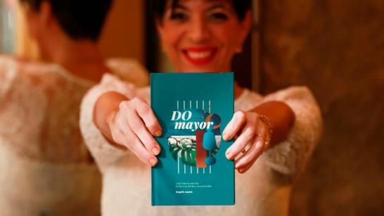 Ángela Suazo pone en circulación “Do Mayor” - Diario Libre