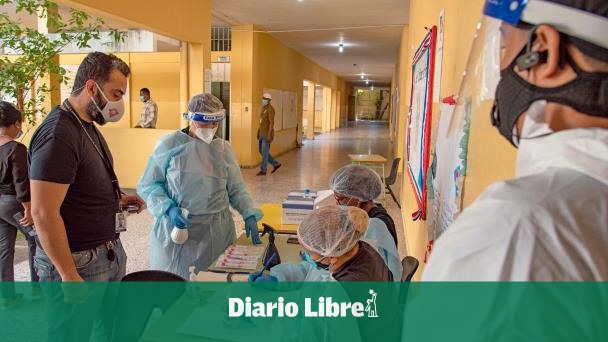 Salud Pública reporta 492 casos y una muerte por COVID - Diario Libre