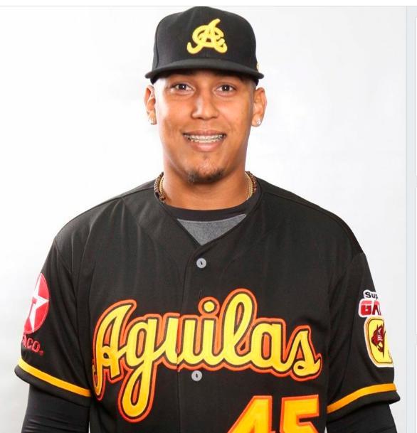 Nefi Ogando y John Mora encabezan peloteros dejados en libertad por las ...