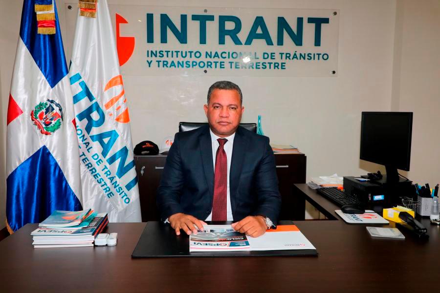 El Intrant incautará luces led en vehículos - Diario Libre