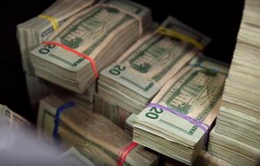 Millones De Dolares