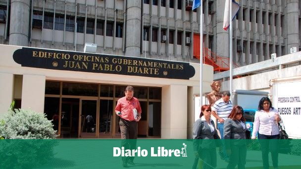 Coronavirus obliga a reducir horarios en las oficinas públicas de RD ...