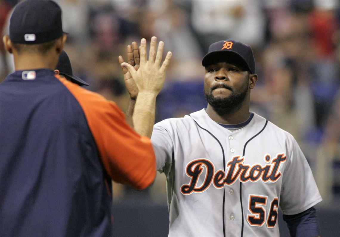 Rodney firma con los Astros y pisa los talones a Dotel como criollo que ...