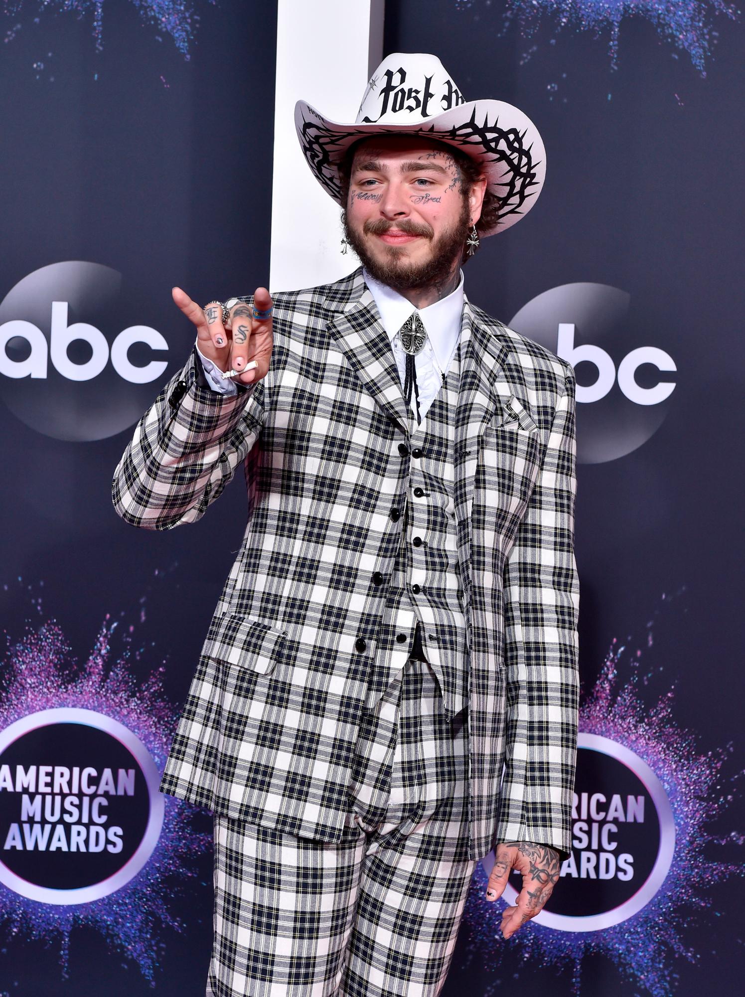 Un paseo por la excéntrica alfombra roja de los AMA’s 2019 - Diario Libre