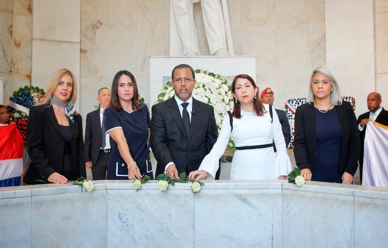 Inabima cumple 10 años con más de 112 mil 541 maestros activos - Diario ...