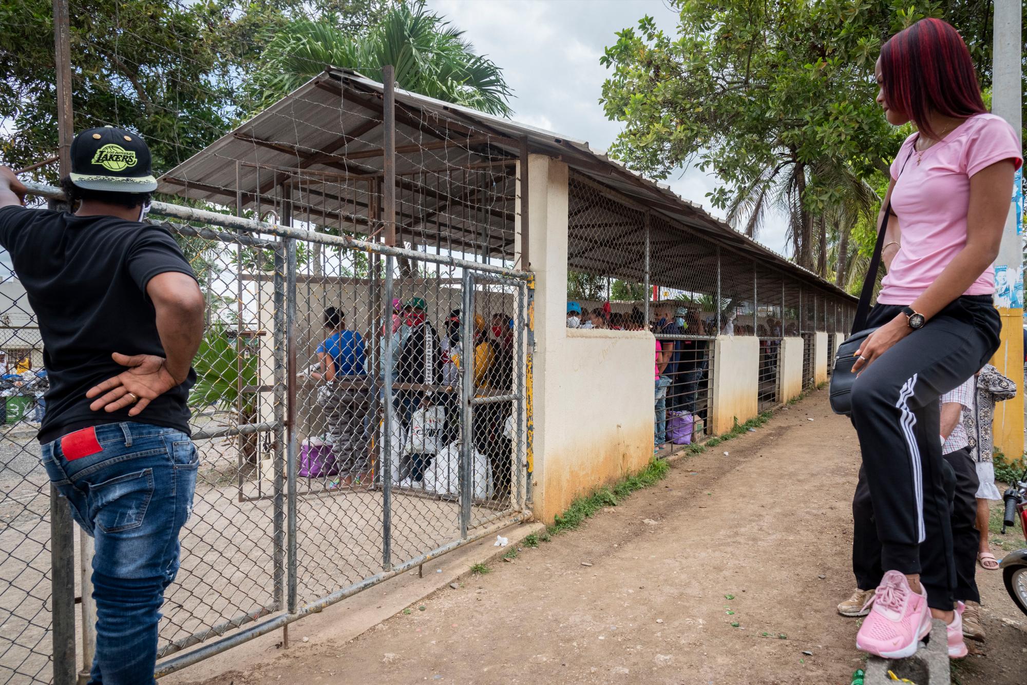 Familiares visitan presos en la cárcel La Victoria pese al coronavirus ...