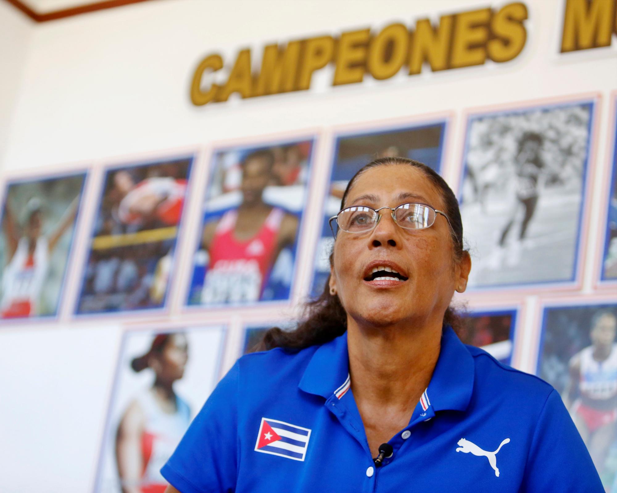 La cubana María Caridad Colón celebra como un oro olímpico su entrada ...