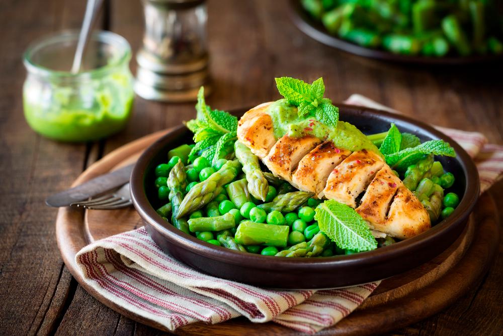 Por qué deberías incluir la menta en tus comidas y bebidas - Diario Libre