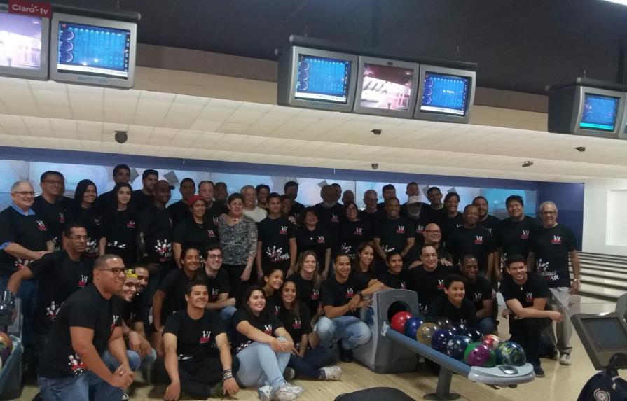 Inauguran torneo Aniversario Navideño del Sebelén Bowling Center ...