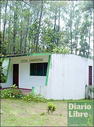 Transfieren cheque RD$300 mil a la UAFAN - Diario Libre