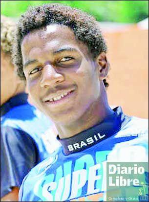 Corniel llegó en primer lugar en torneo de kite - Diario Libre