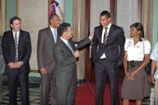 Presidente felicita al pelotero dominicano Michael Inoa - Diario Libre