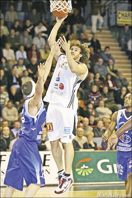 Iván Almonte brilla en 2da división de básquet francés - Diario Libre