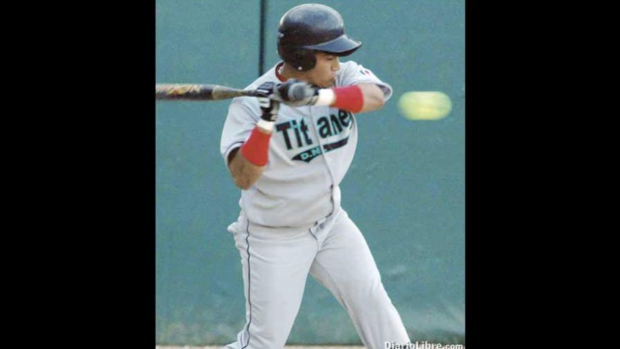 Rosaury Pérez y Víctor Encarnación, 'Atletas del Año' en sóftbol ...