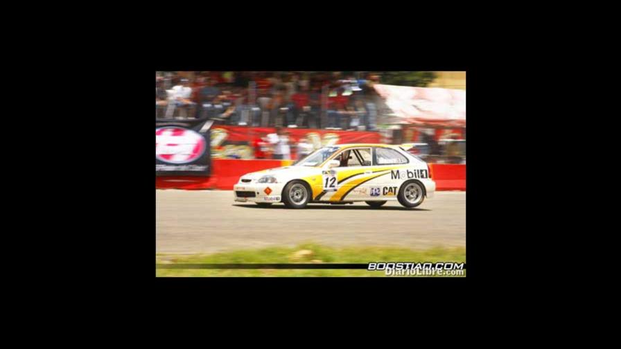 José Ricardo Leroux impuso su clase en la DTS - Diario Libre