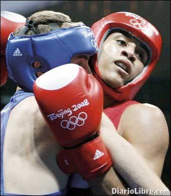 Gilbert Castillo firmó con promotora rusa - Diario Libre