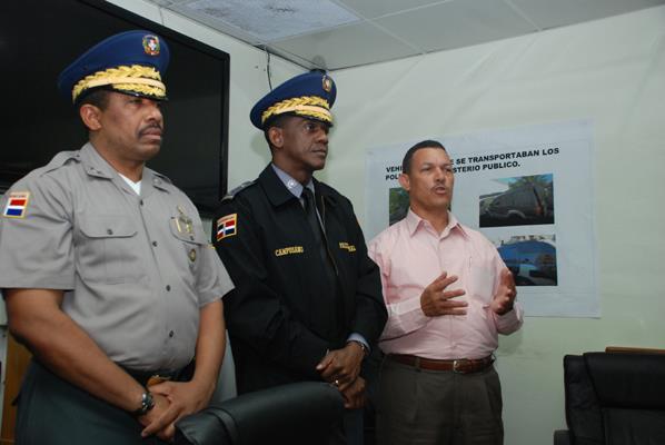 Posesionan nuevo jefe del DICRIN - Diario Libre