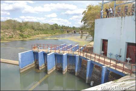 La Caasd distribuye 90 MM de galones menos - Diario Libre