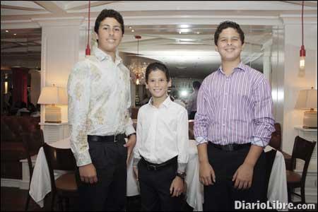 ICAMP celebra tarde de té con clientes - Diario Libre